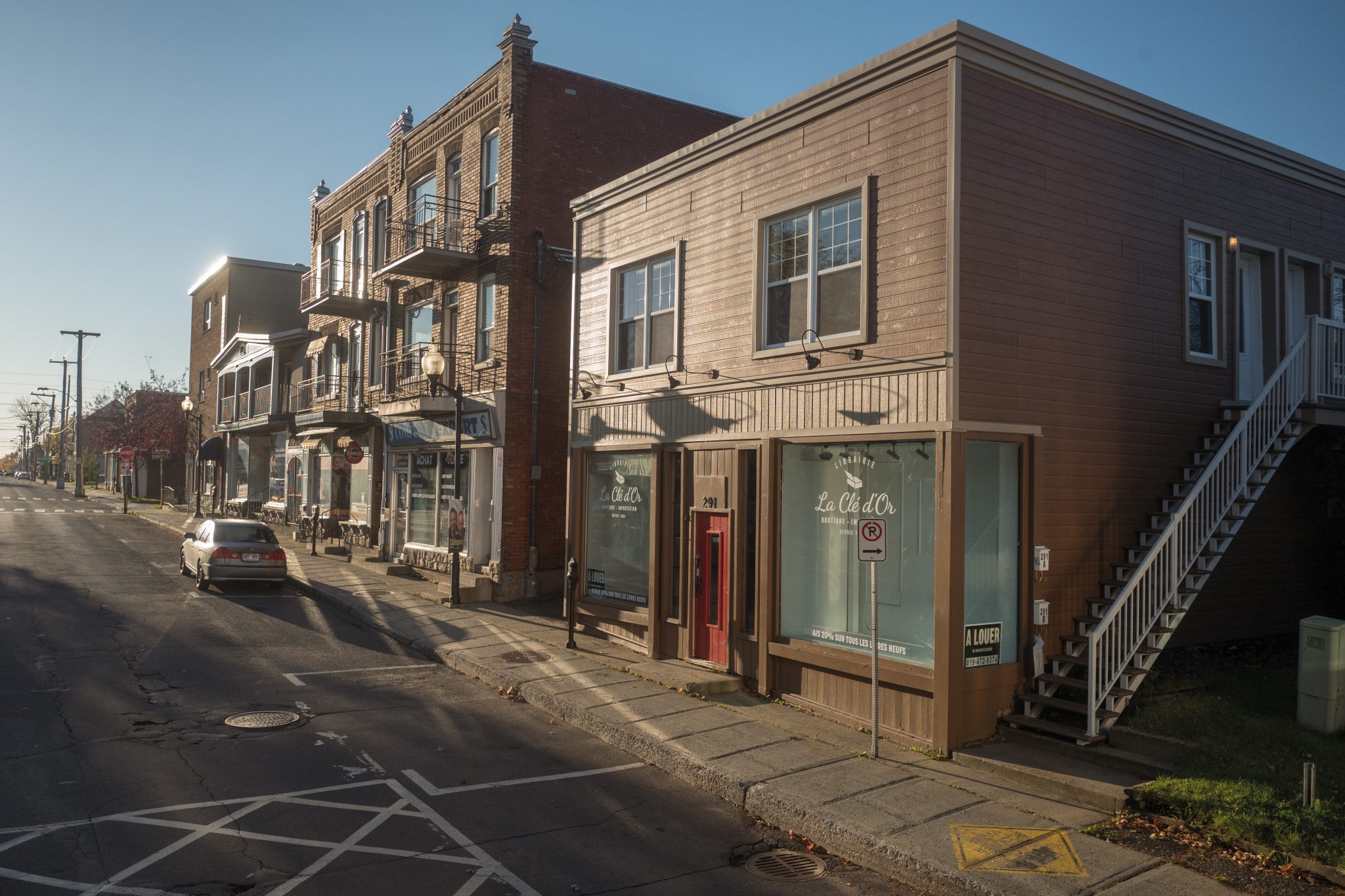 Geoffrey James Canadian Photographs: Hidden Spaces